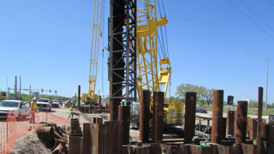 433880-1-52-01 Gateway Expressway