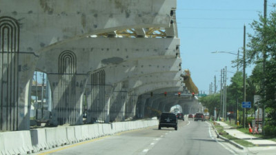 433880-1-52-01 Gateway Expressway